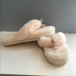 UGG | Shoes | Light Pink Slippers | Poshmark